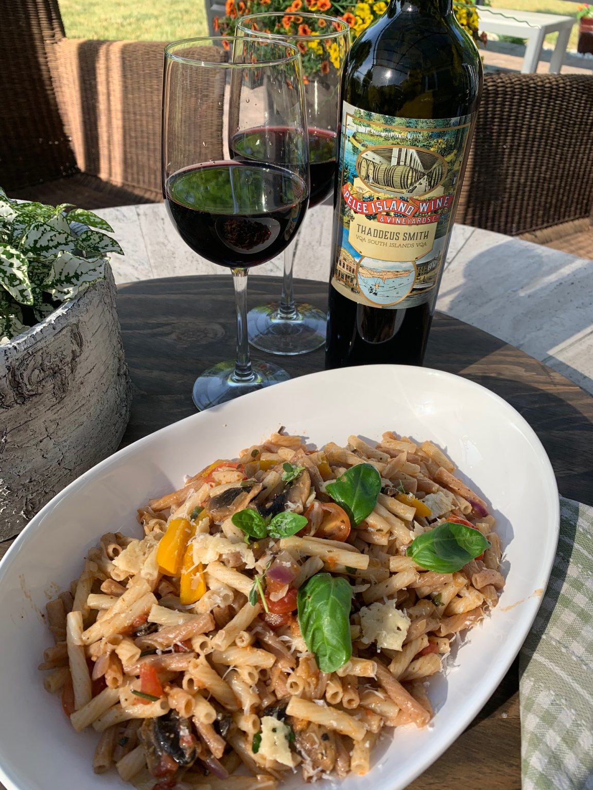 Pelee Island Winery Thaddeus Smith VQA South Islands 2017 with Patio Pasta.